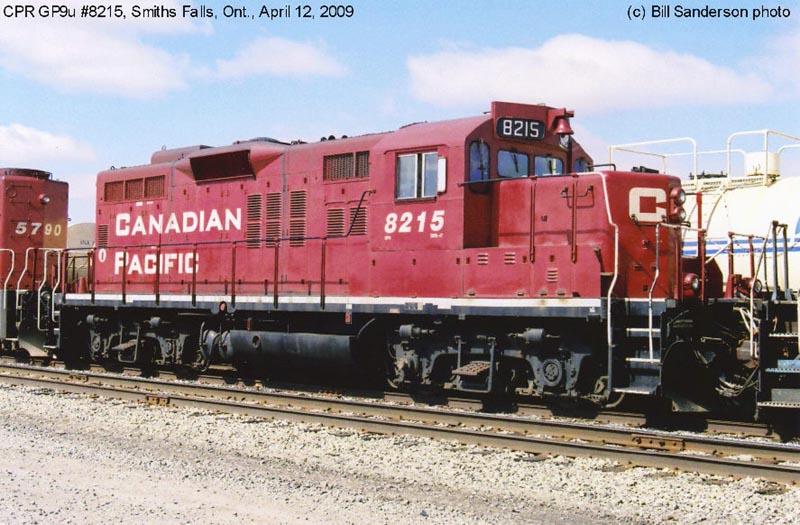 GP9u 8215